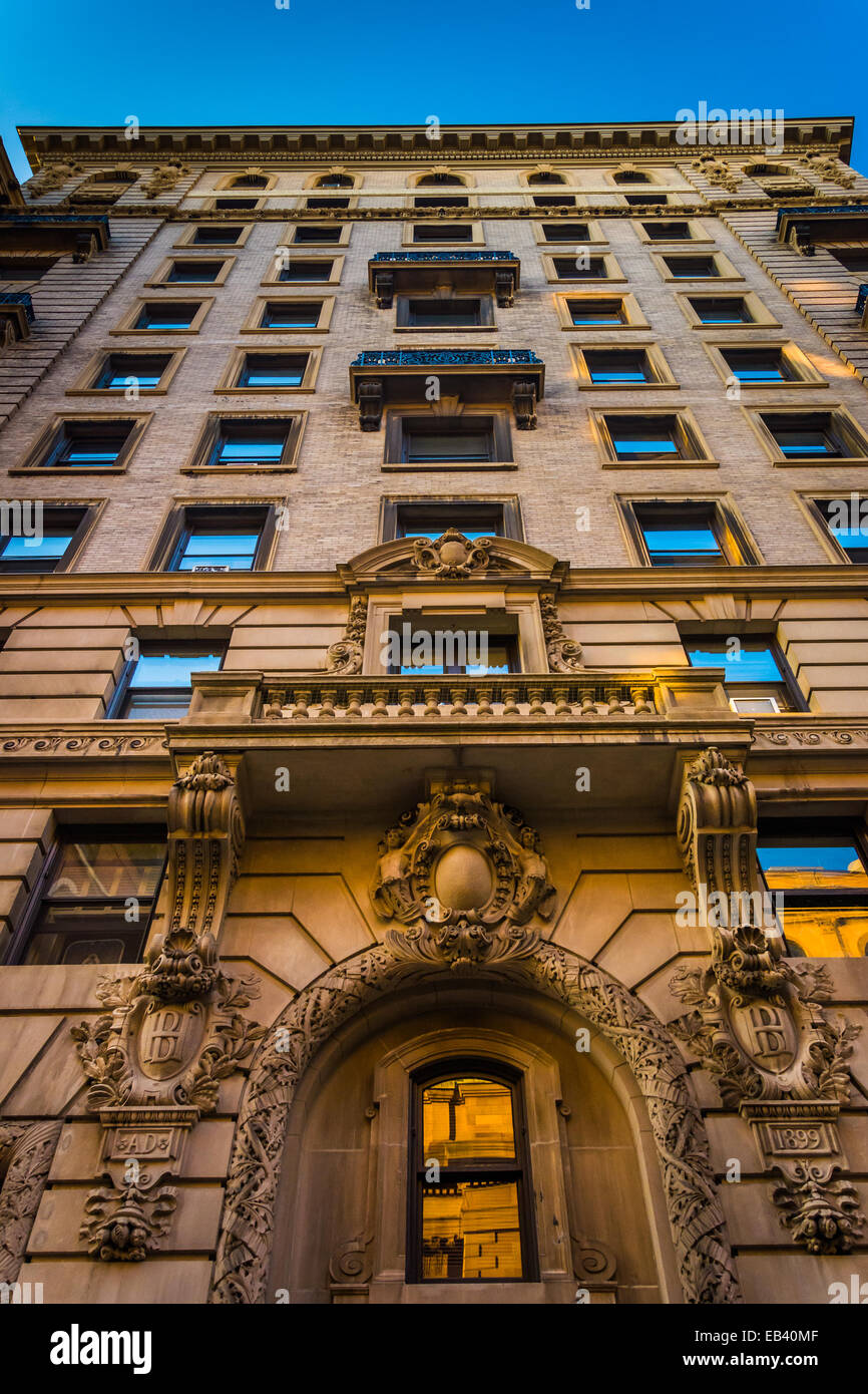 Old skyscraper hi-res stock photography and images - Alamy