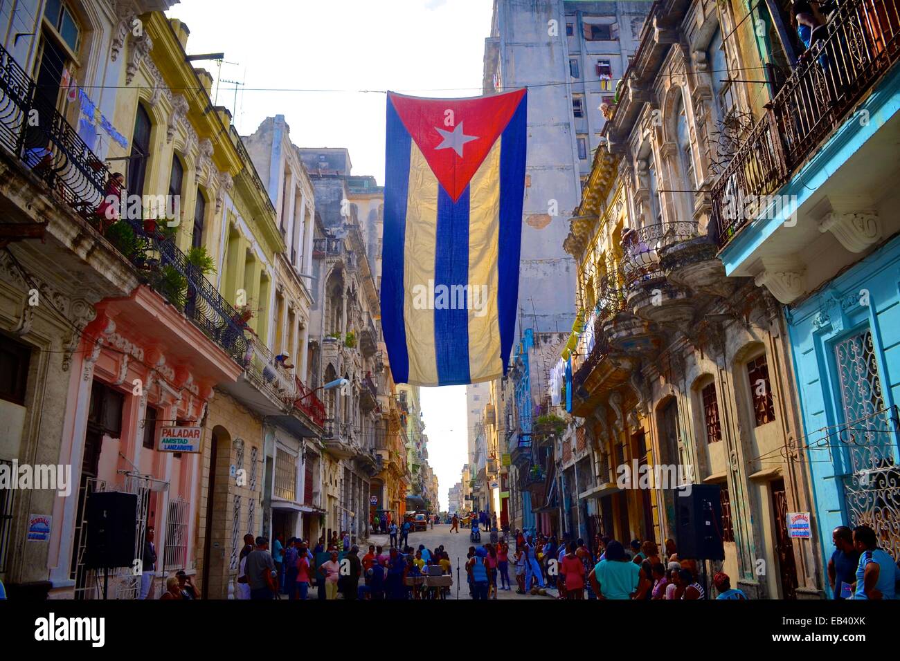 Cuban historic flag hi-res stock photography and images - Alamy