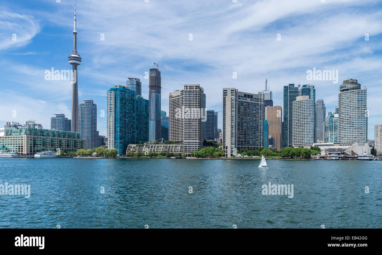 Toronto centre island boat hi-res stock photography and images - Alamy