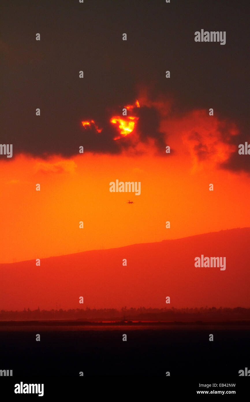 Sunset, Waikiki, Honolulu, Oahu, Hawaii, USA Stock Photo - Alamy
