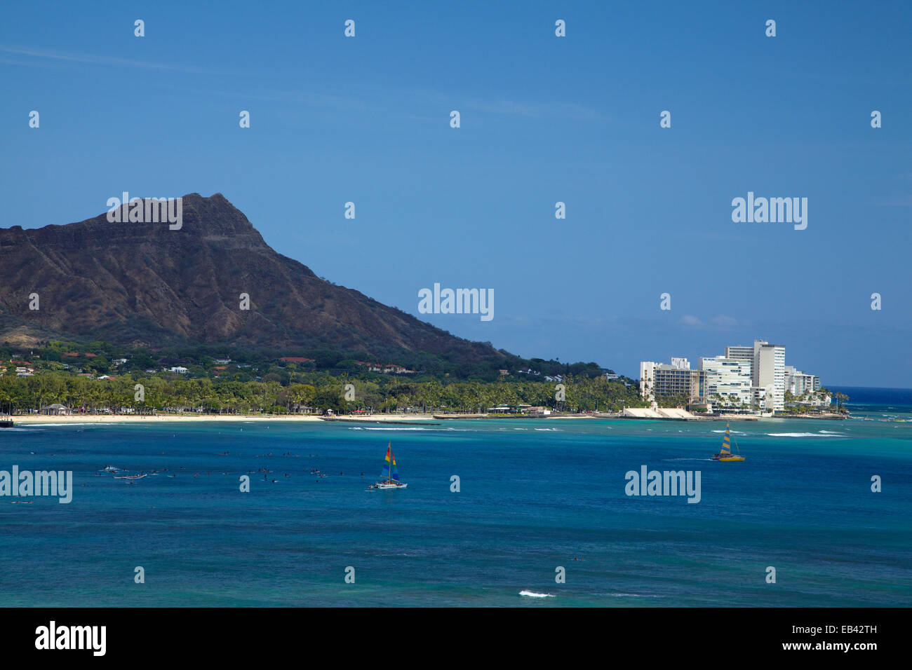 Diamond Head (old volcanic crater), Waikiki, Honolulu, Oahu, Hawaii ...