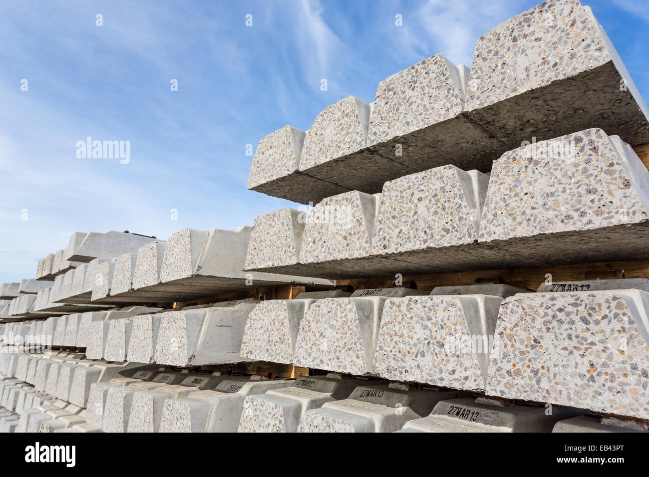 Stack of railway sleepers hi-res stock photography and images - Alamy