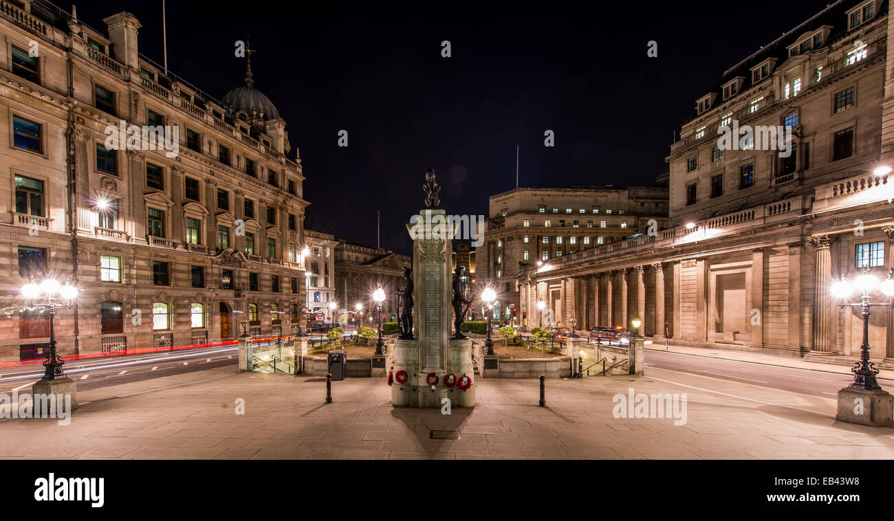 From the steps of the Royal Exchange to Bank Junction Stock Photo - Alamy