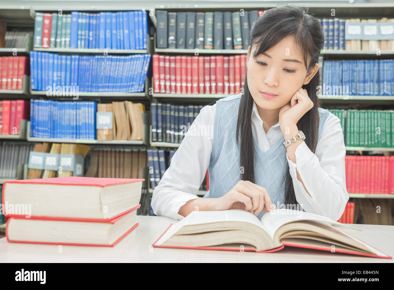 Chinese college student hi-res stock photography and images - Alamy