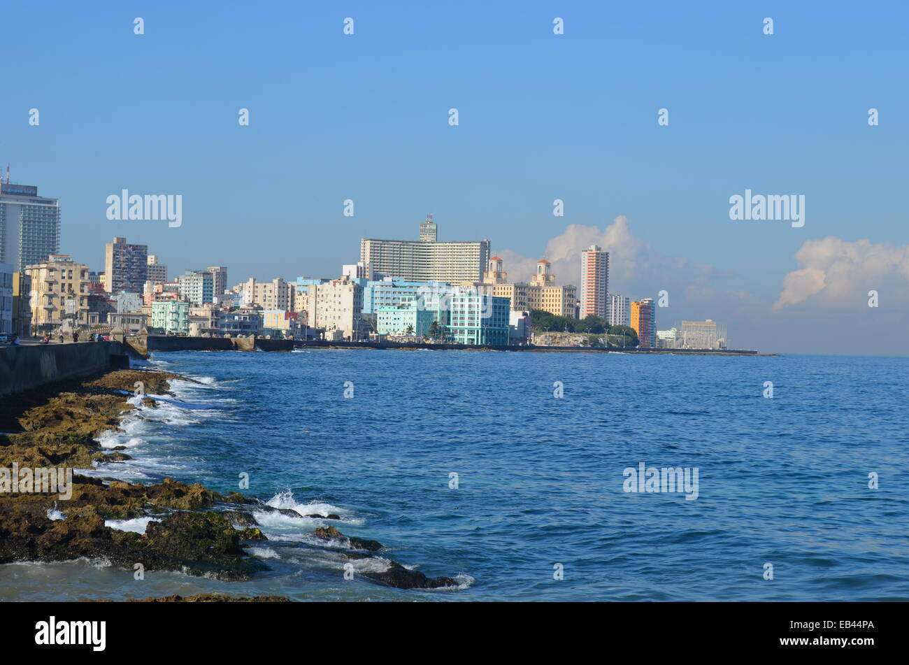 Havana boardwalk hi-res stock photography and images - Alamy