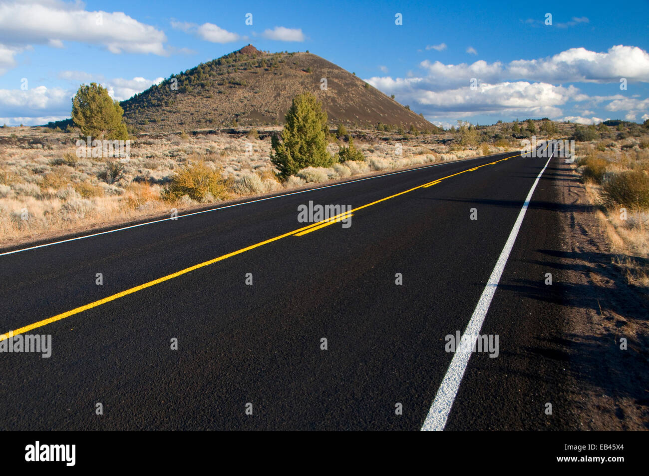 Schonchin Butte, Volcano Legacy National Scenic Byway, Lava Beds ...