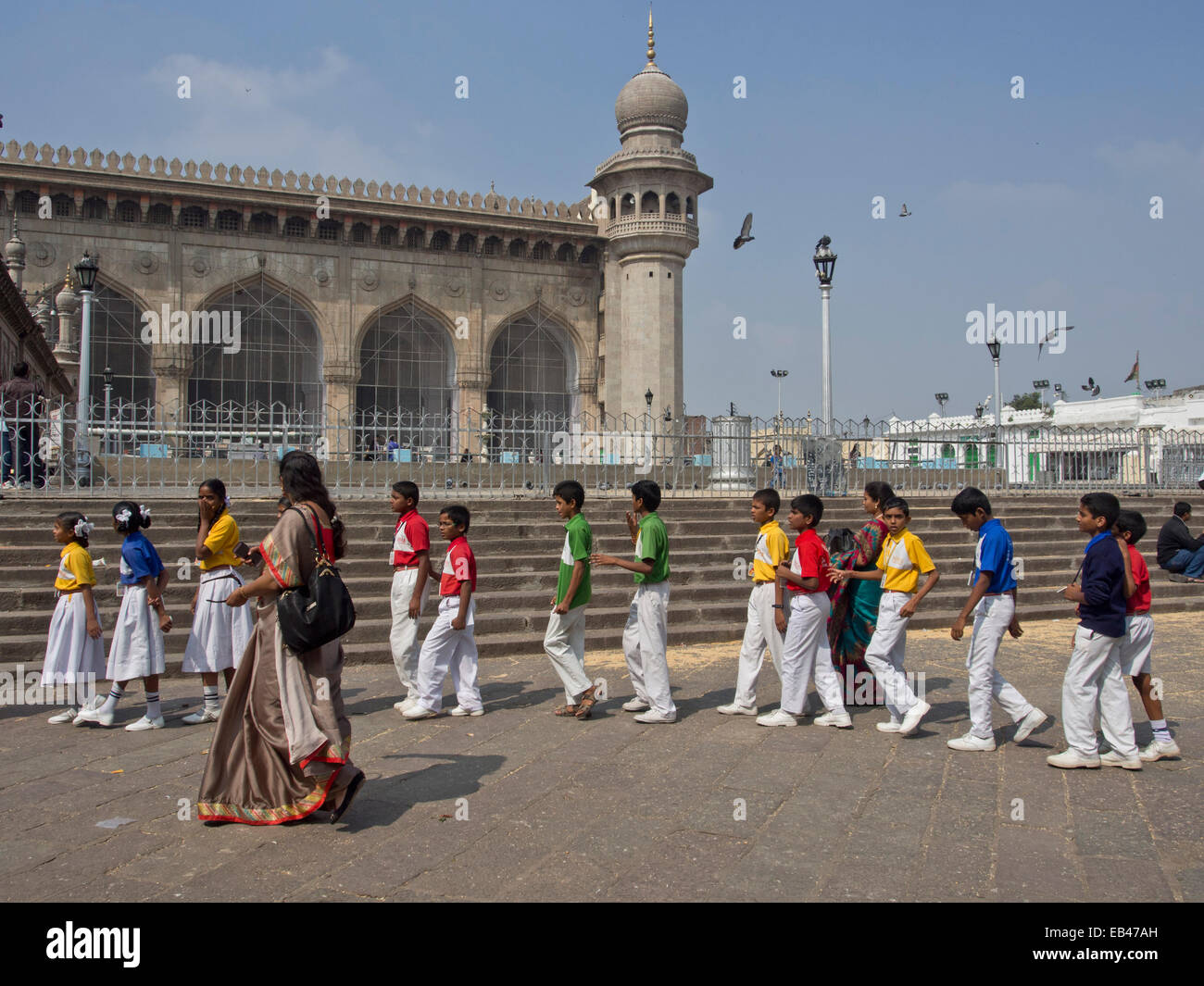 Visiting the mosque hi-res stock photography and images - Alamy