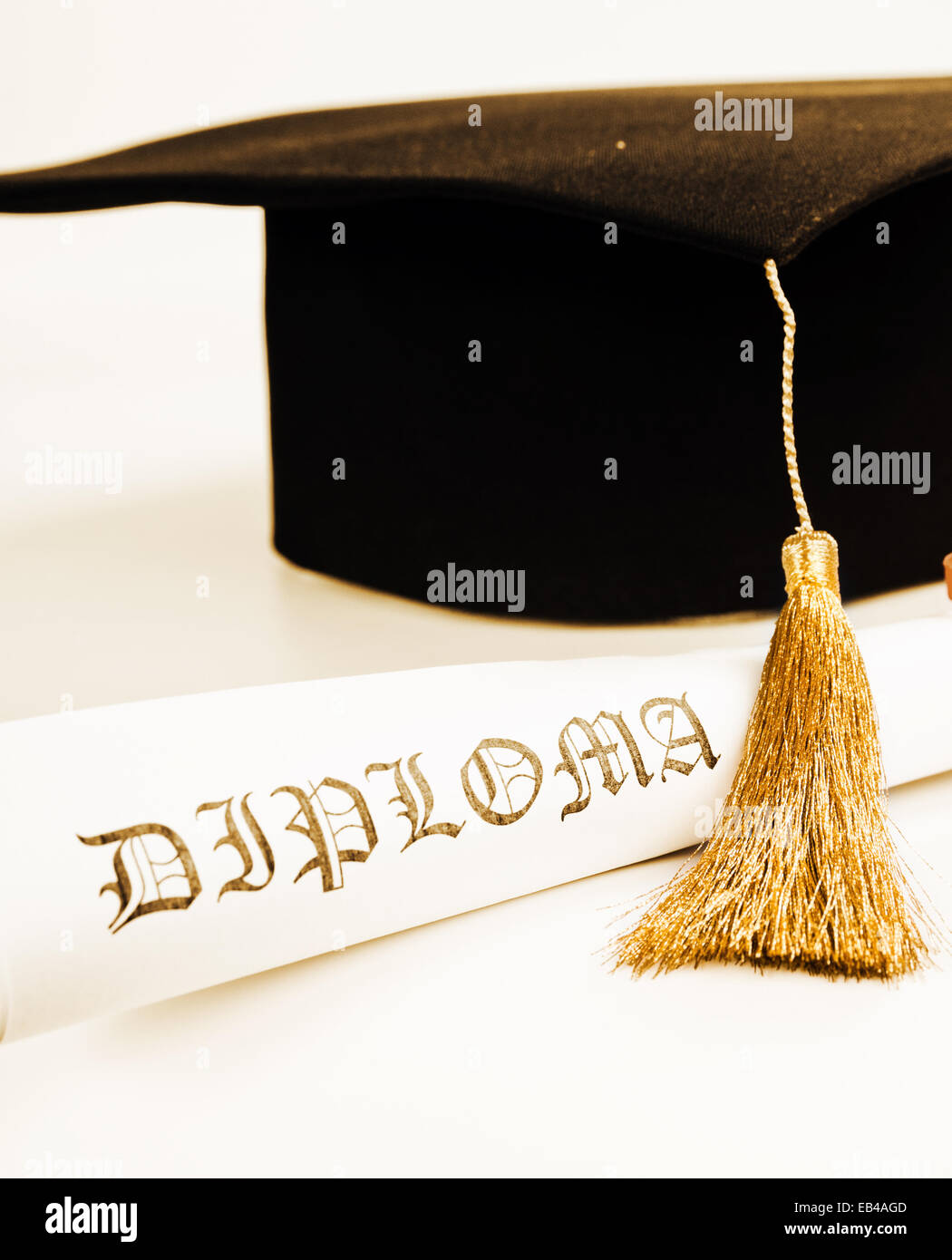 Graduation hat and Diploma Stock Photo - Alamy