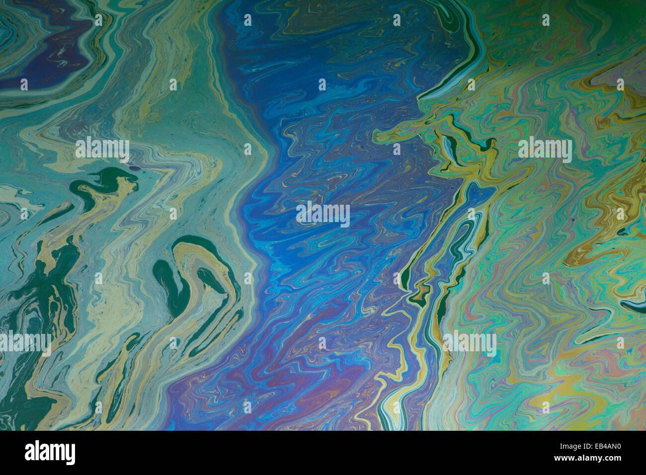 Oil slick from USS Arizona Battleship wreck, sunk in 1941 Pearl Harbour ...
