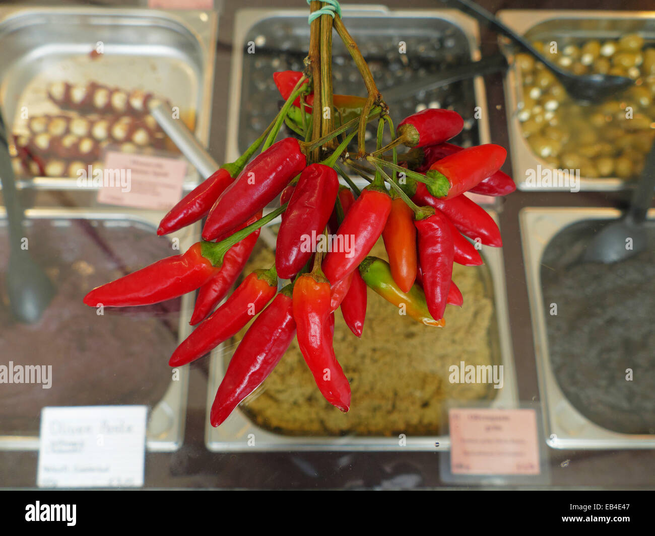 Chilli vendor hi-res stock photography and images - Alamy