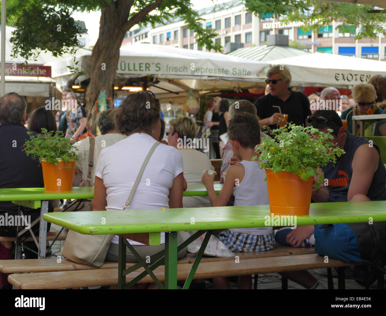 Fruit juice vendor Viktualienmarkt open air market Munich Germany ...