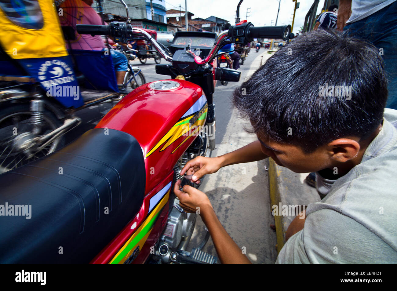 Auto rickshaw back view hi-res stock photography and images - Alamy