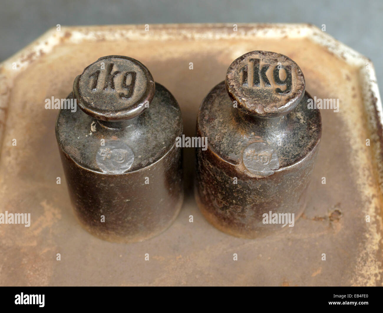 Weight scale hi-res stock photography and images - Alamy