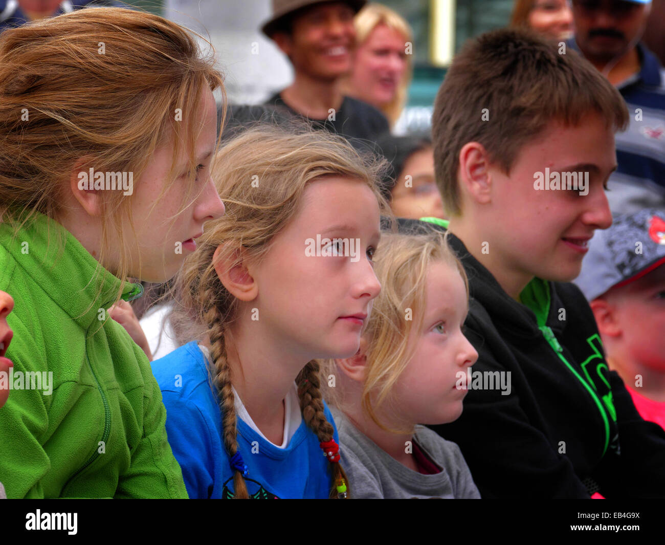Children Kids concentrate watching Puppet theatre play Stock Photo - Alamy