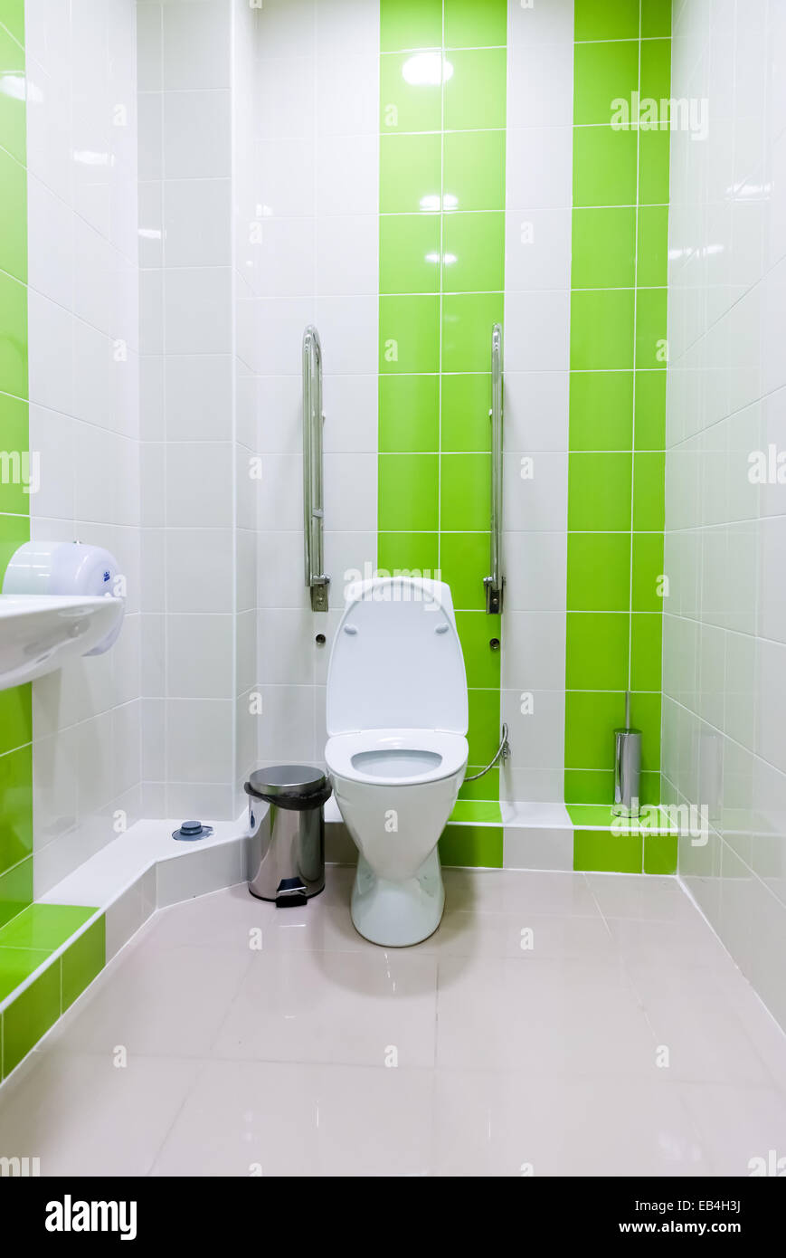 Beautiful toilet paper holder hi-res stock photography and images - Alamy