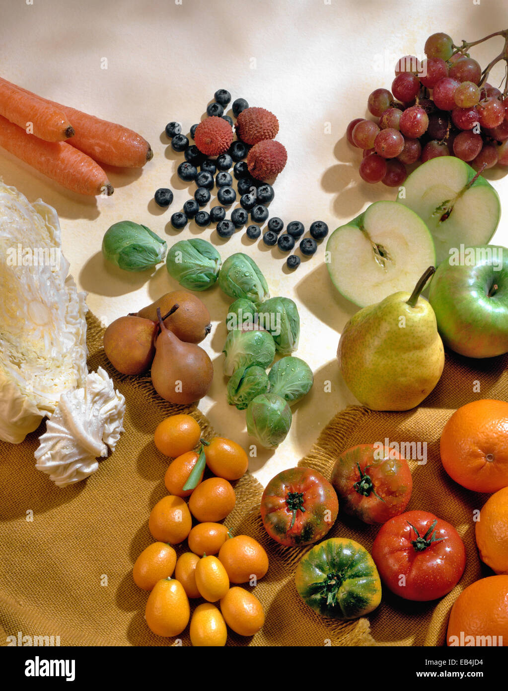 fruit and vegetable still-life Stock Photo - Alamy