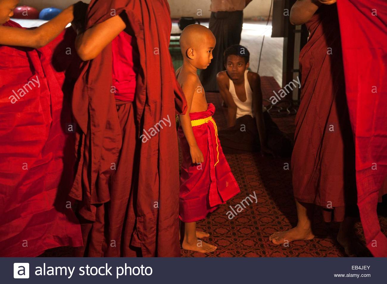 Initiation Ceremony Stock Photos & Initiation Ceremony Stock Images - Alamy