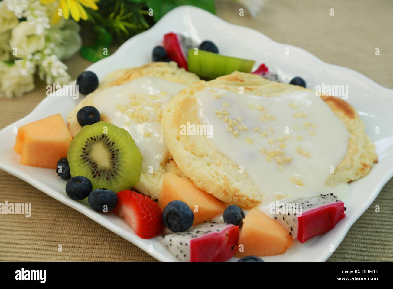 Hawaiian plate hi-res stock photography and images - Alamy