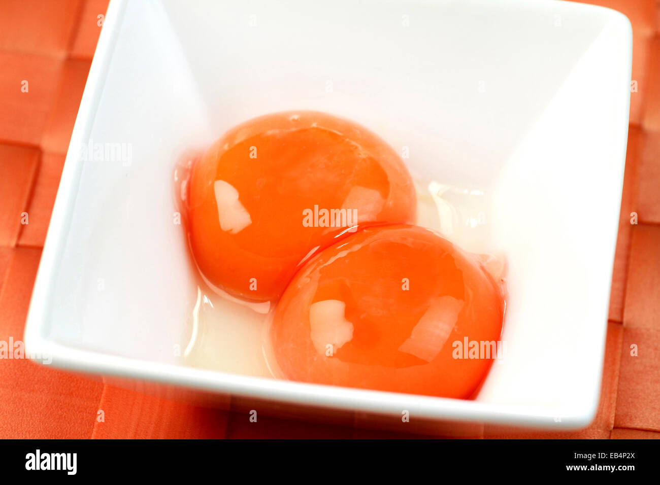 Egg yolks hi-res stock photography and images - Alamy