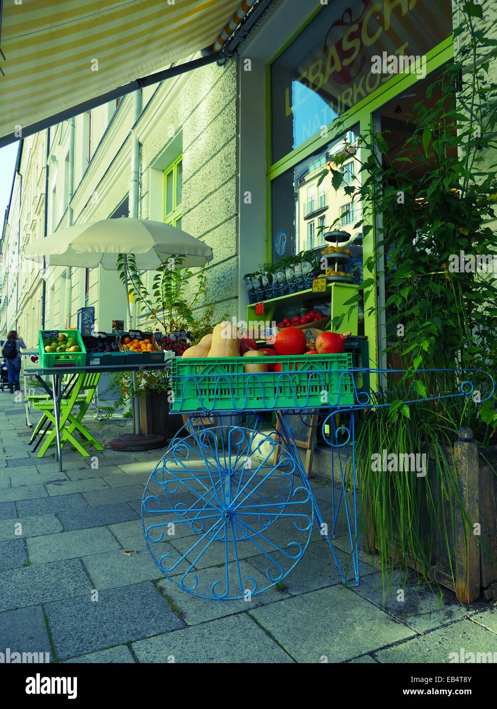 Grocery shop hi-res stock photography and images - Alamy