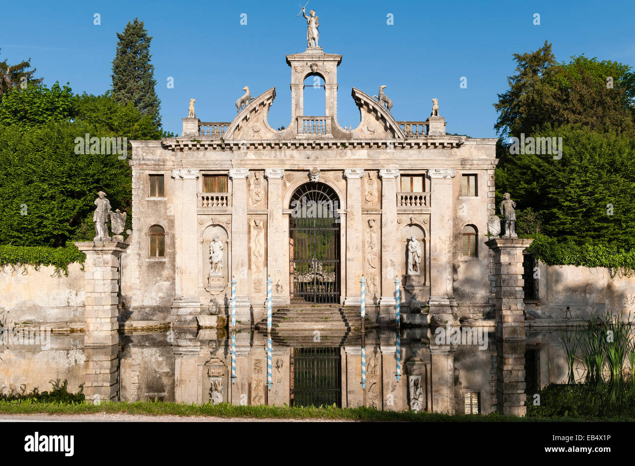 Diana villa hi-res stock photography and images - Alamy