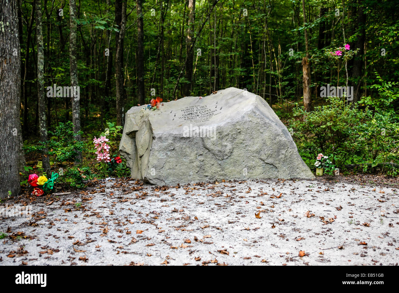 The Pasty Cline Crash Site Memorial Camden Tennessee Stock Photo - Alamy
