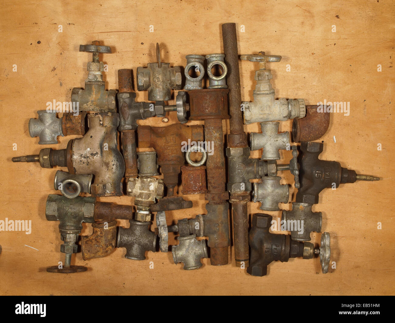 Valves and pipe fittings hi-res stock photography and images - Alamy
