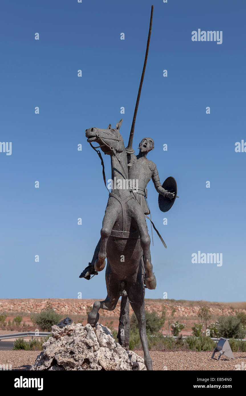 Don quijote de la mancha statue hi-res stock photography and images - Alamy