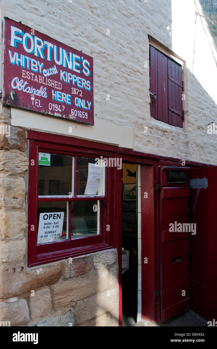 Shop in Whitby Fortunes Kippers Stock Photo - Alamy