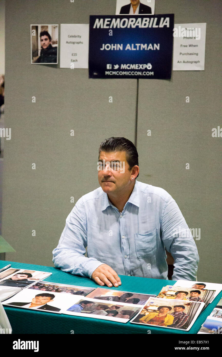 Celebs have been charging up to £20 per autograph at Londons Comic Con ...