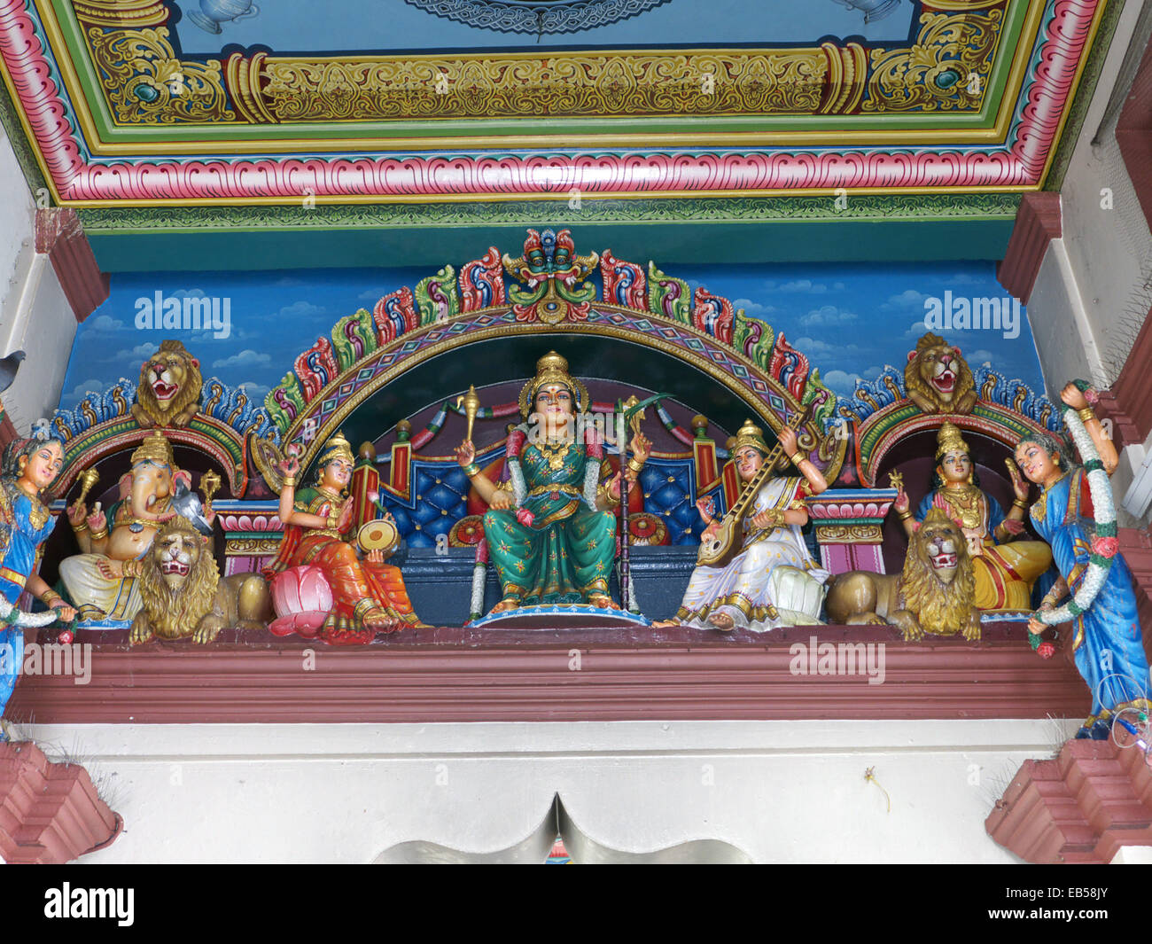 Singapore Chinatown Sri Mariamman Temple goddess Stock Photo - Alamy
