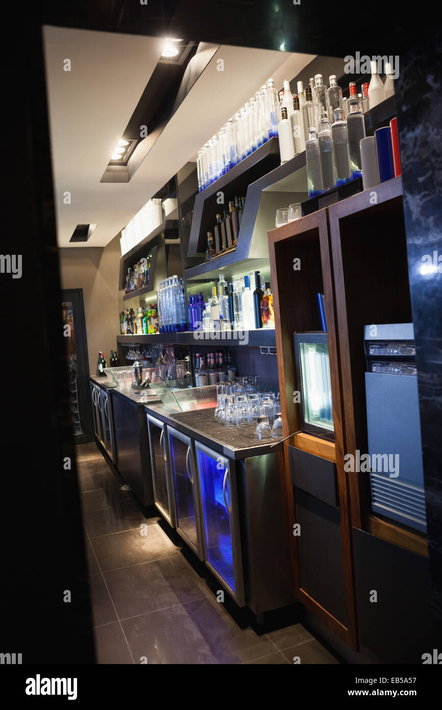 Nice bar hi-res stock photography and images - Alamy