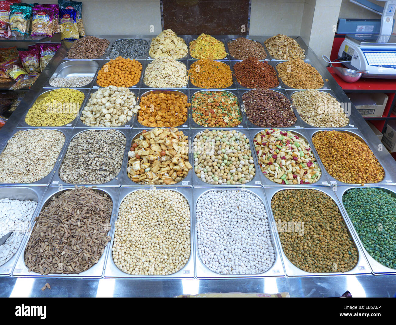 UAE Dubai Deira Old town herbs and nuts sale in supermarket Stock Photo ...