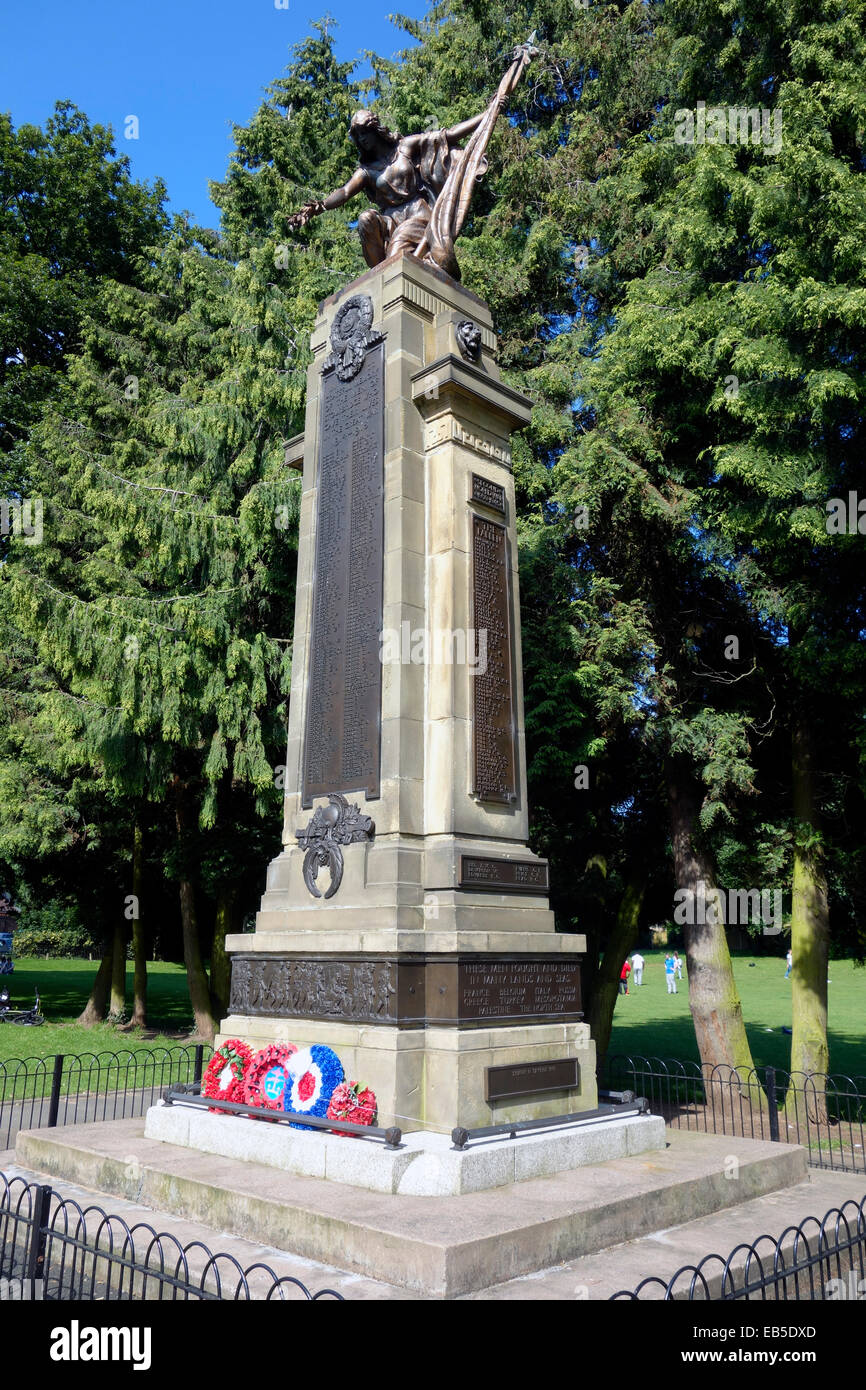 Stourbridge War Memorial, Mary Stevens Park, Stourbridge, West Midlands ...