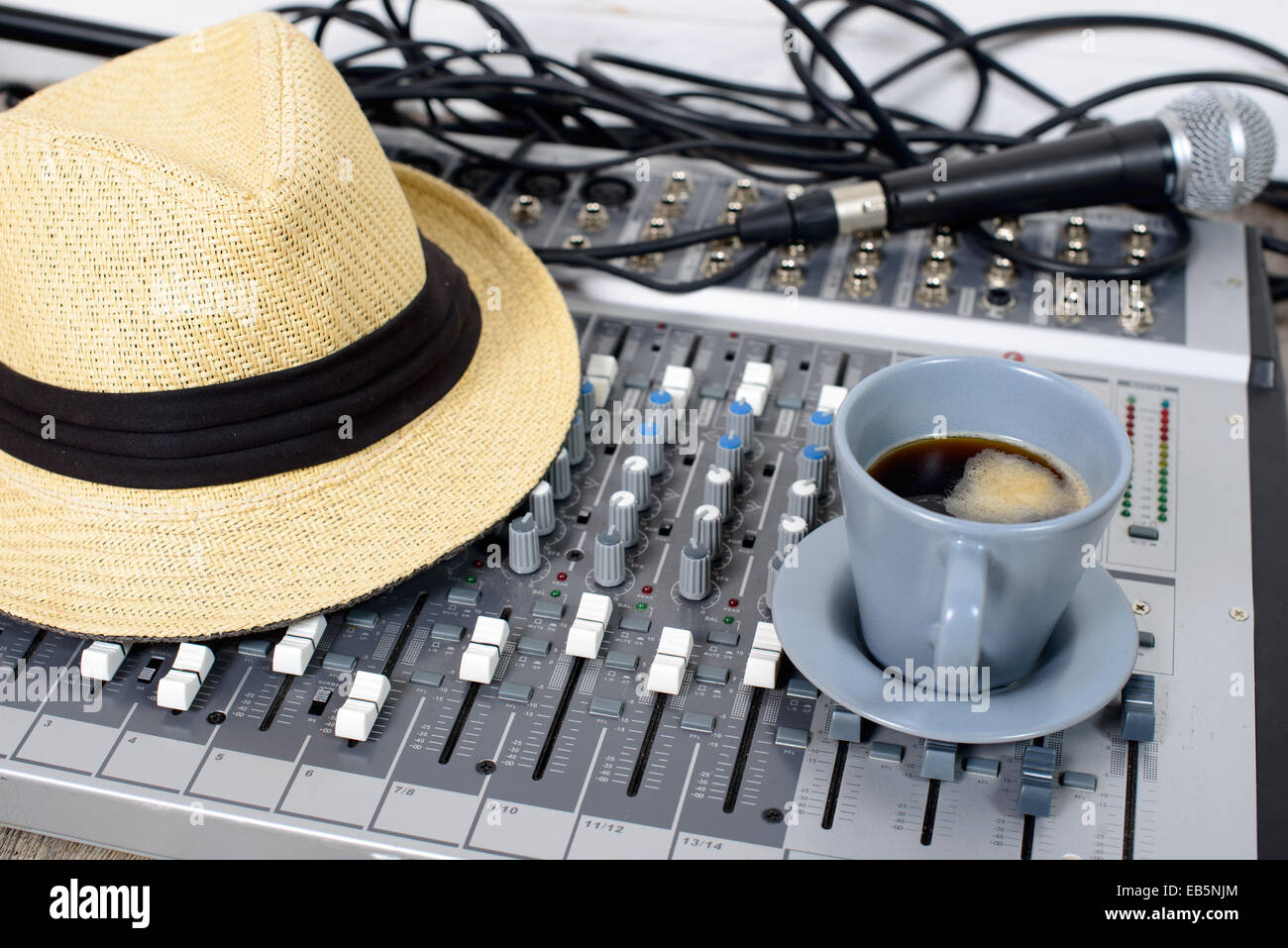 Sound reinforcement hi-res stock photography and images - Alamy