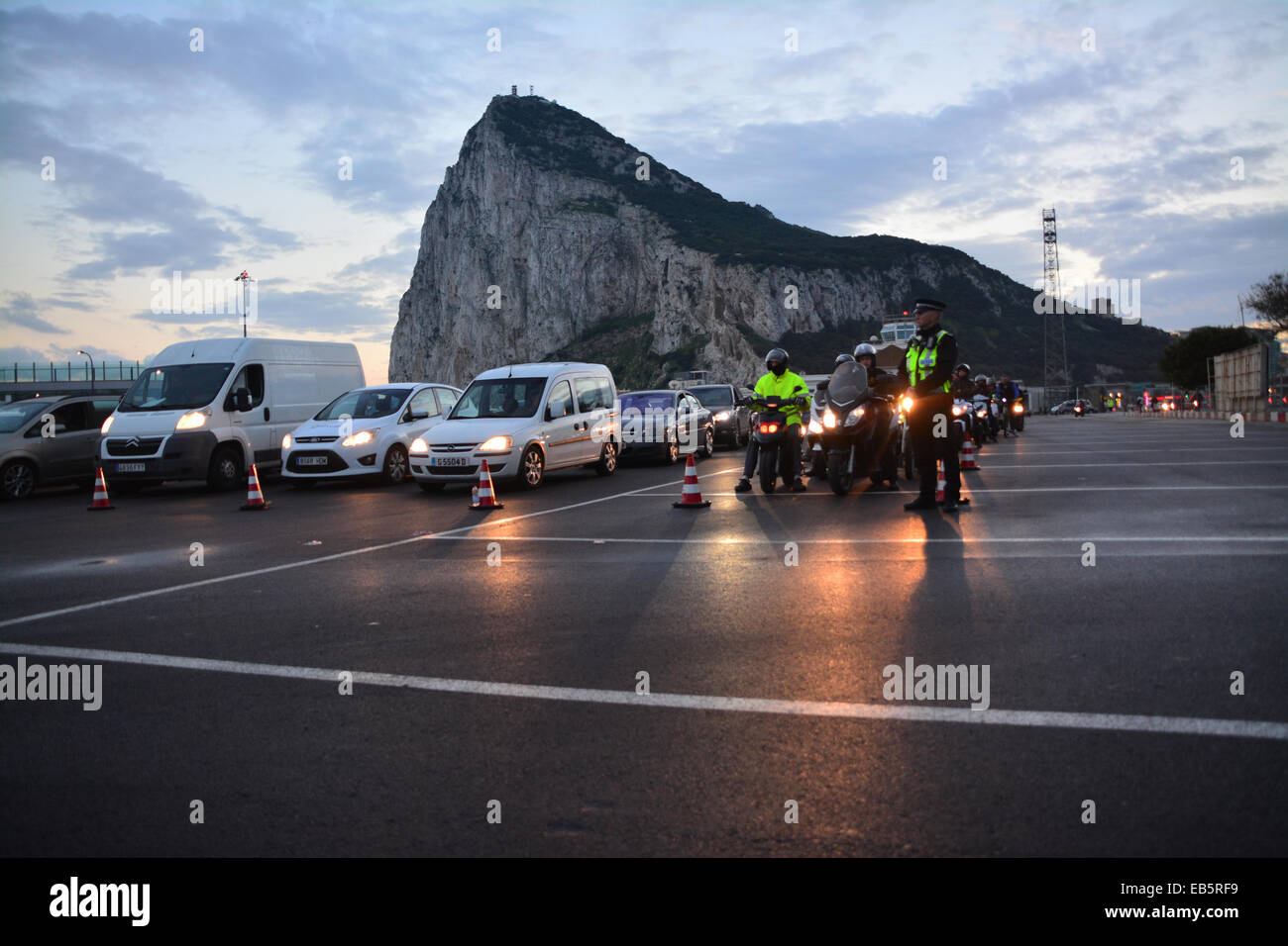 Theflow hi-res stock photography and images - Alamy