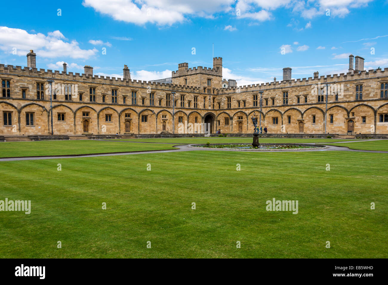 Christ church oxford quadrangle hi-res stock photography and images - Alamy