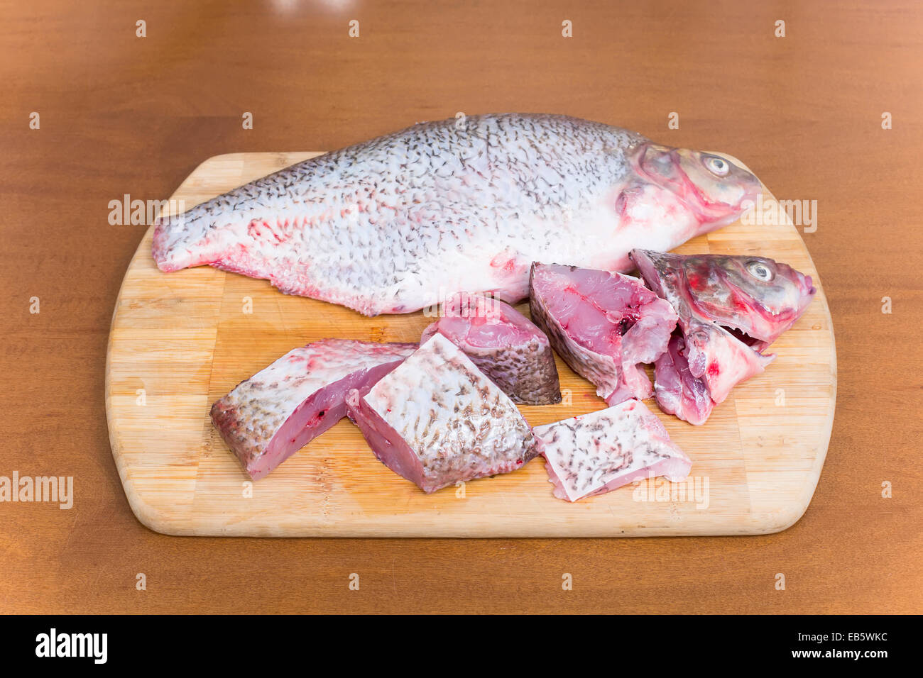 On board fish processing hi-res stock photography and images - Alamy