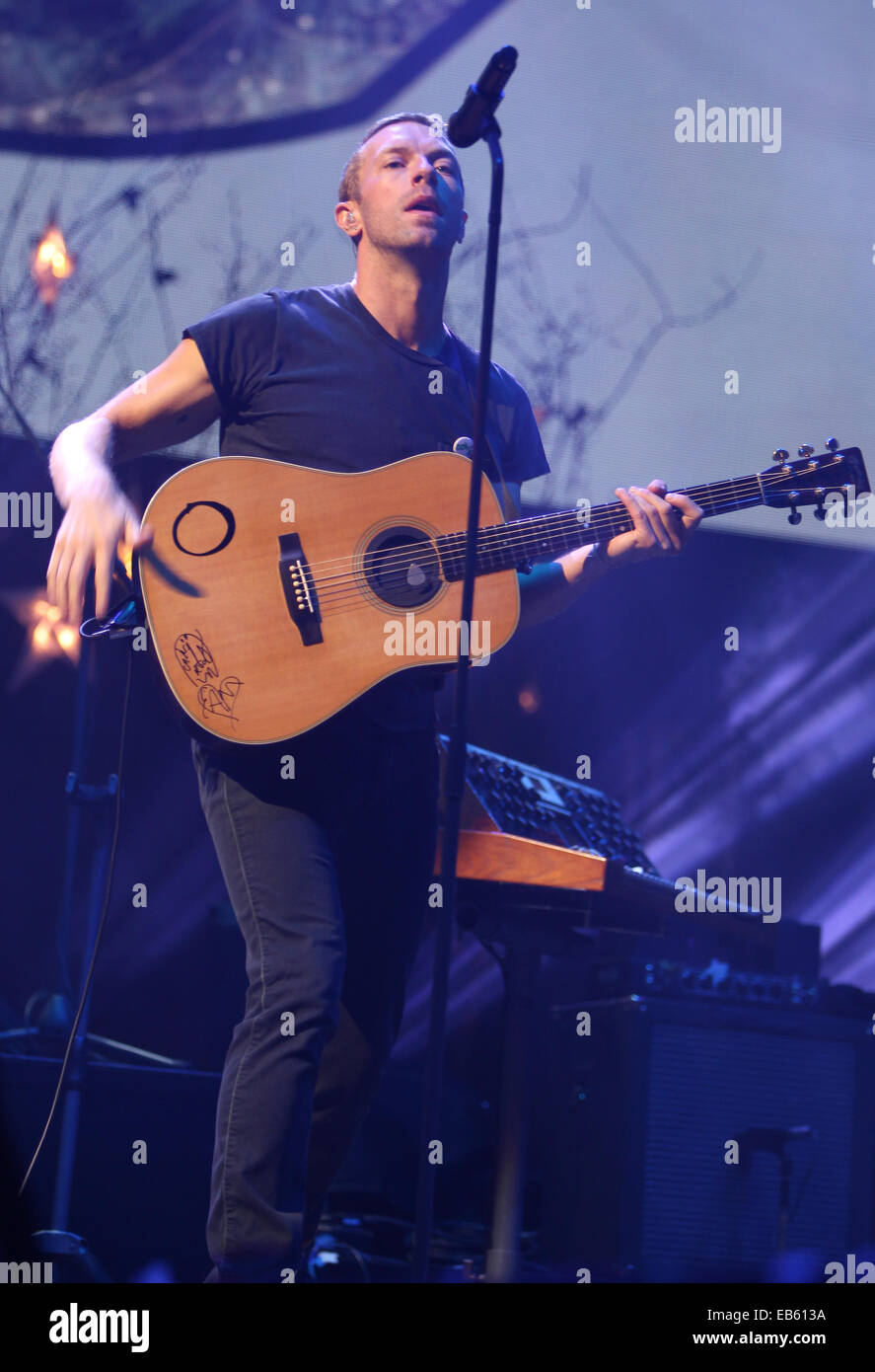 Big weekend coldplay hi-res stock photography and images - Alamy
