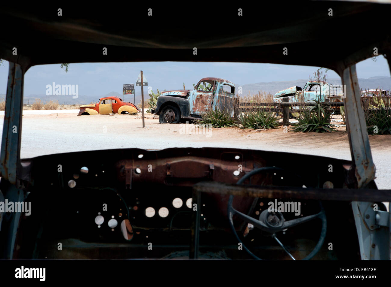 Junked abandoned car cars hi-res stock photography and images - Alamy