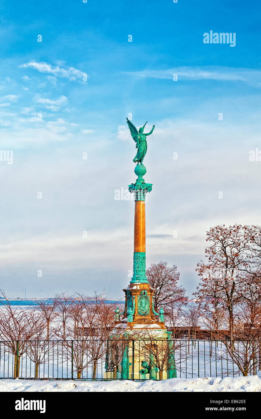 Monumental column hi-res stock photography and images - Alamy