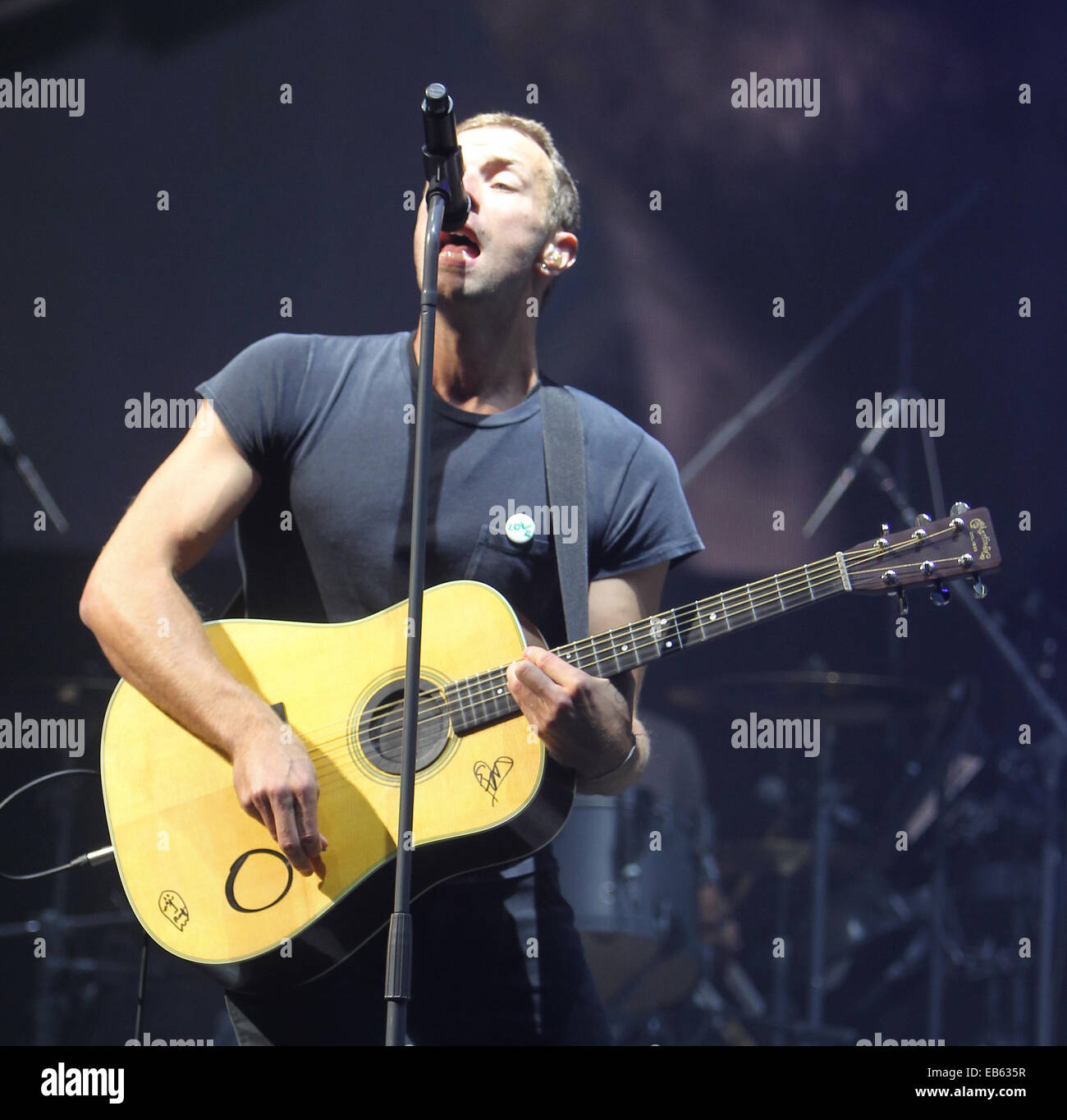 Big weekend coldplay hi-res stock photography and images - Alamy