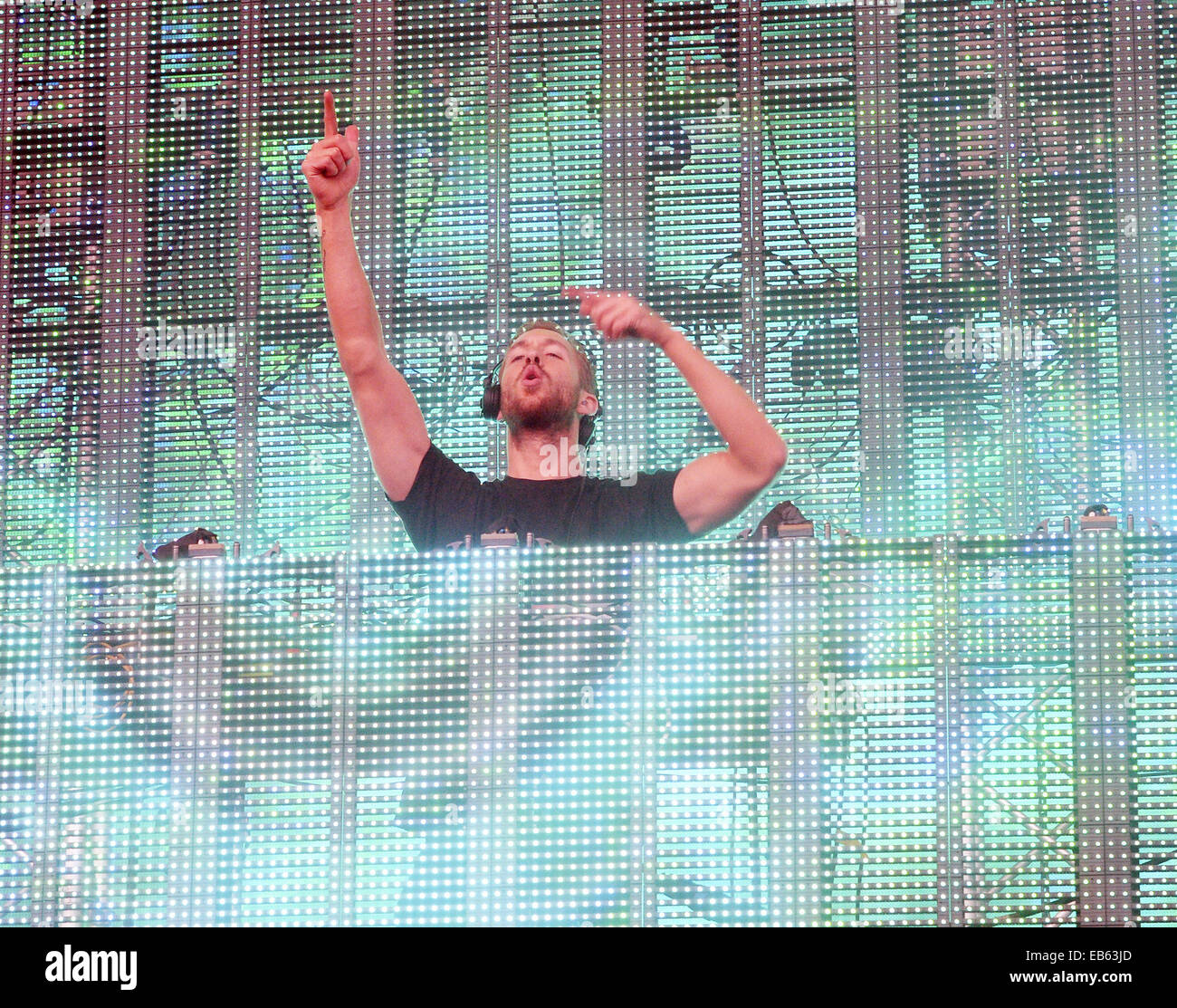 Radio 1's Big Weekend Glasgow - Performances - Day 2 Featuring: Calvin ...