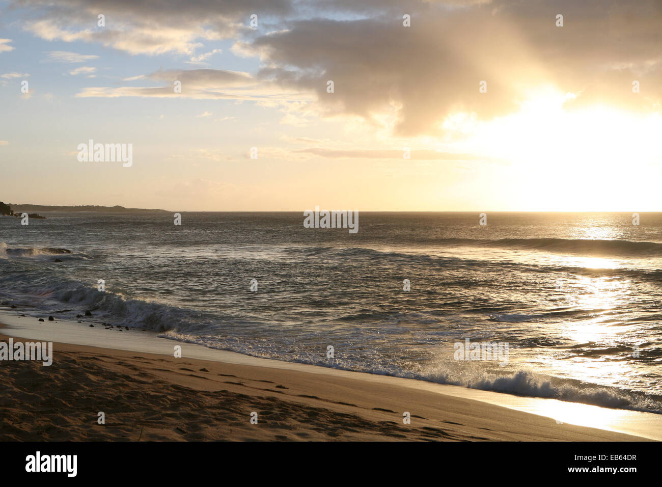 Hawaii sunset ocean hi-res stock photography and images - Alamy
