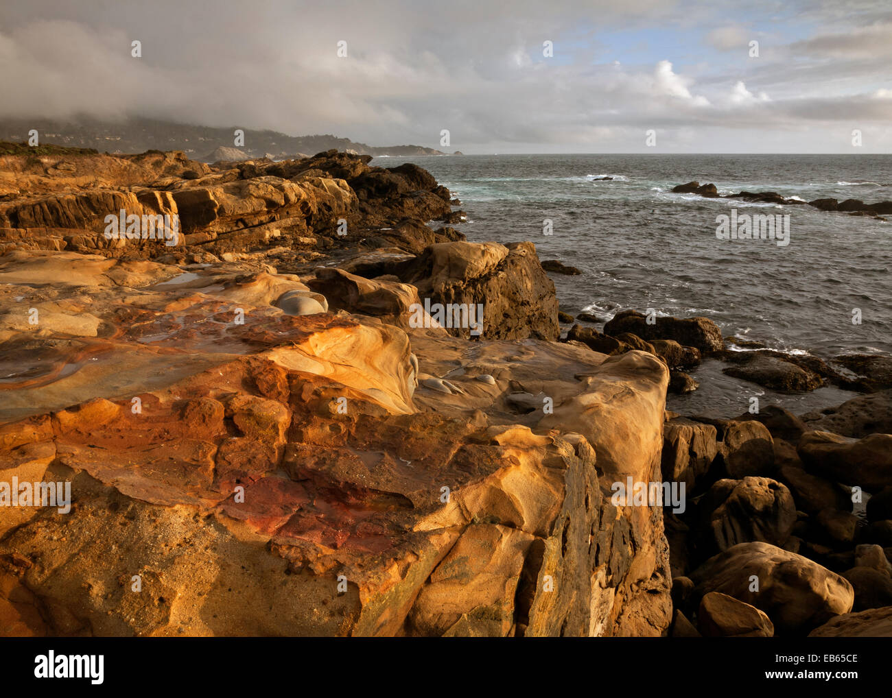 CA02421-00...CALIFORNIA - Colorful sandstone along the the shores of ...