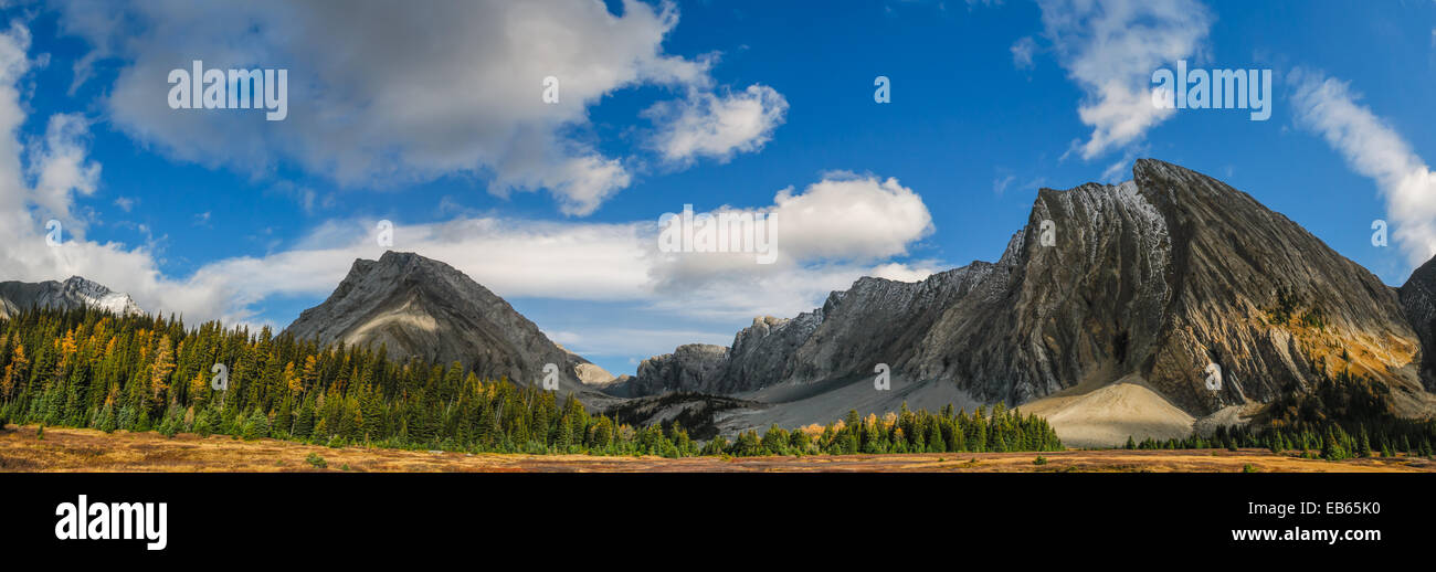 Scenic Landscapes of a high mountain lake, Chester Lake area of ...