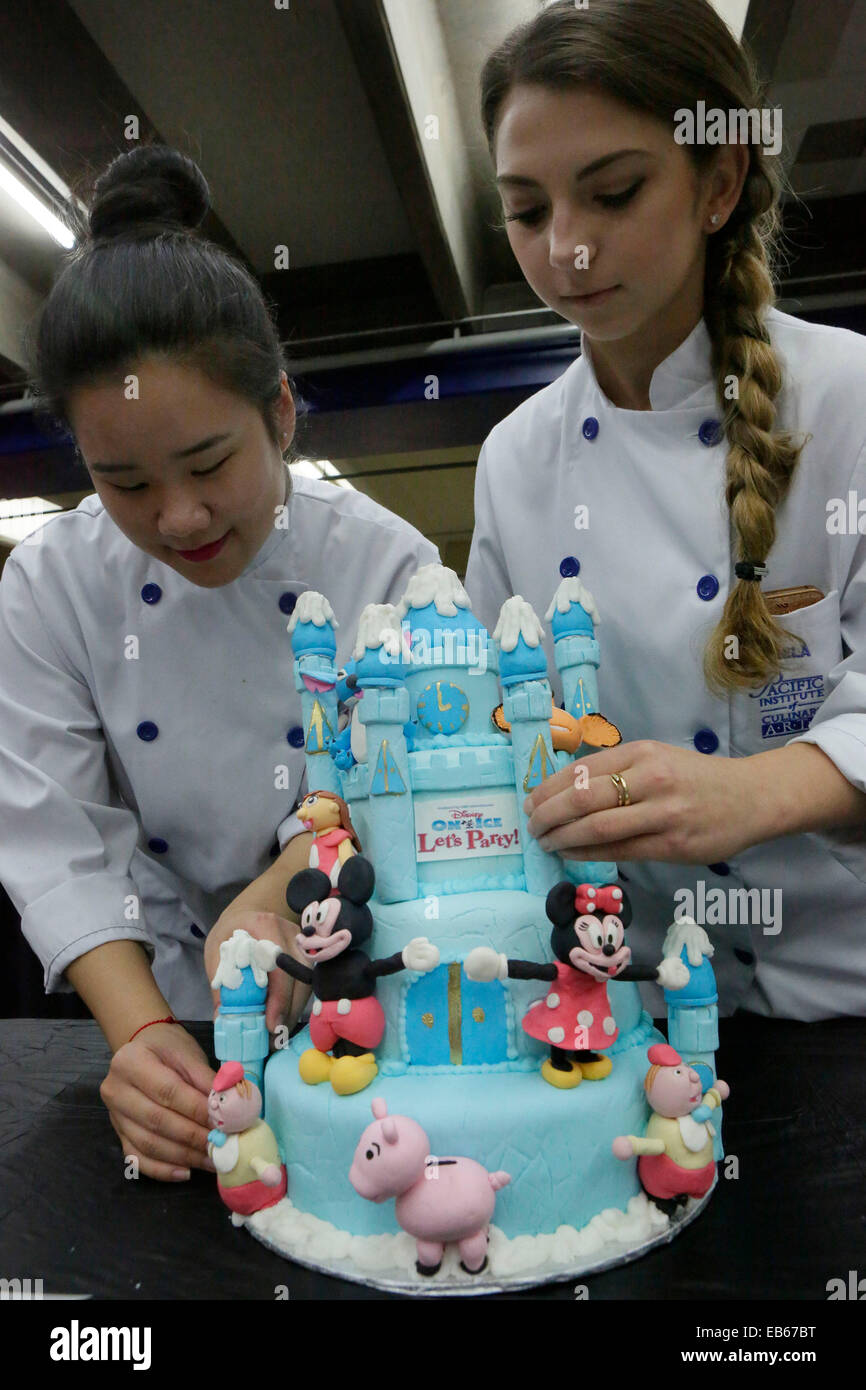 Disney themed cakes hi-res stock photography and images - Alamy