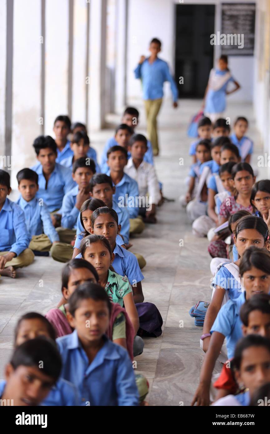 Classroom indian hi-res stock photography and images - Alamy