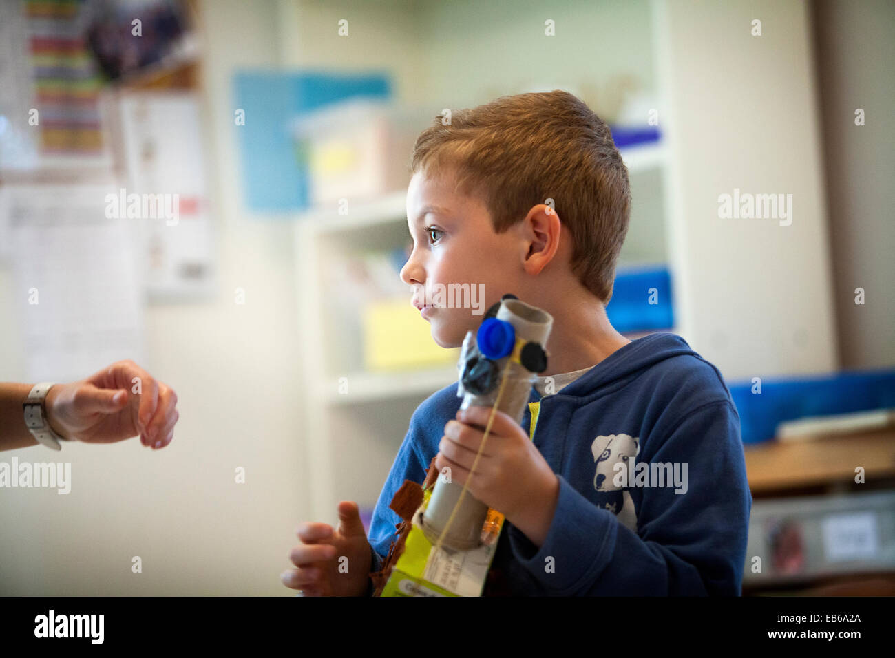 Disabled children activities hi-res stock photography and images - Alamy