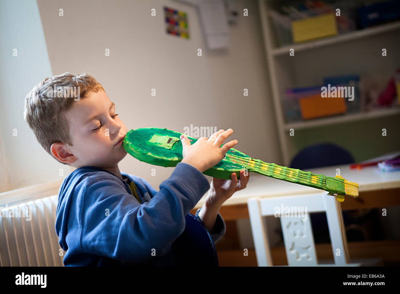 8 9 year old children instruments hi-res stock photography and images ...